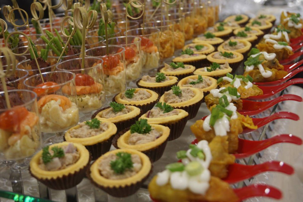 Ez with Eatz: CaterSpot Reviews Eatz Catering - The Feed | powered by ...